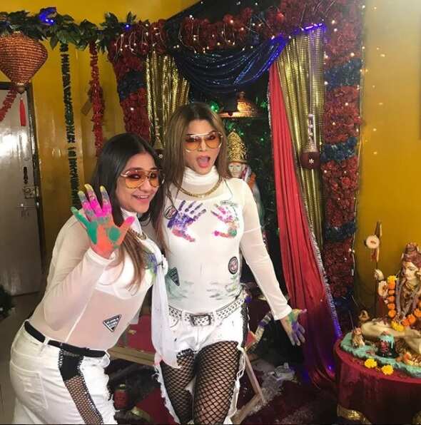 smile: What makes Rakhi Sawant such a drama queen | Hindi Movie News ...