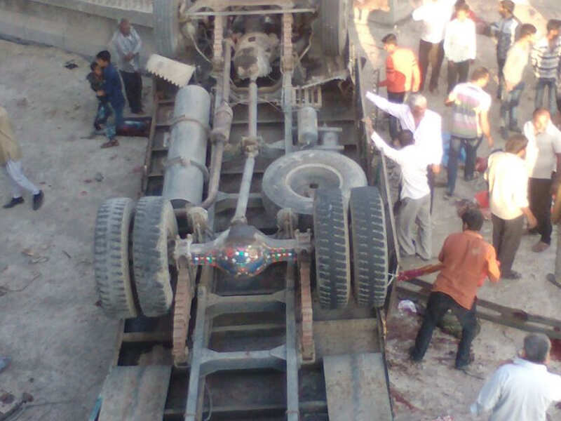 gujarat truck accident: 28 killed in Gujarat after truck falls into ...