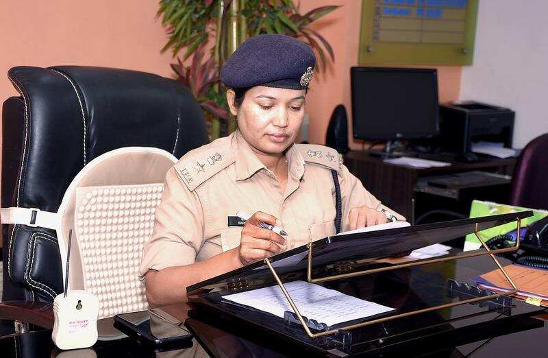 From farmland to IPS officer, a tale to inspire | Vadodara News - Times ...