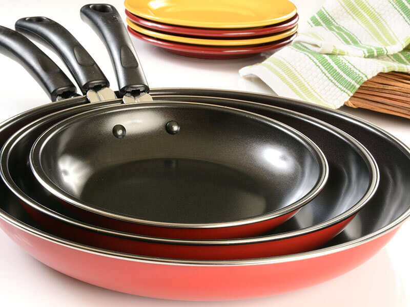 10 smart tricks to improve the life of your non-stick cookware