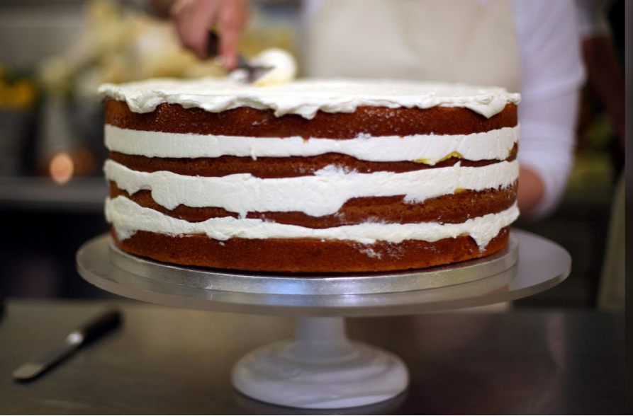 Here's how the unusual wedding cake of Prince Harry and Meghan looks like