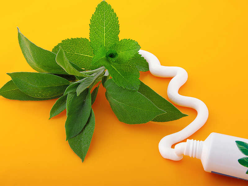 Here's the simple way to make natural toothpaste at home!