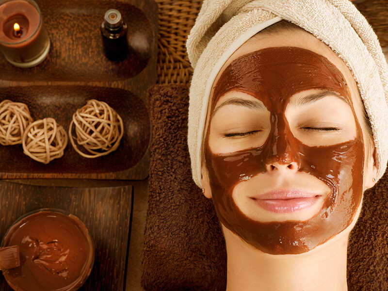 8 interesting ways to use chocolate as a face mask