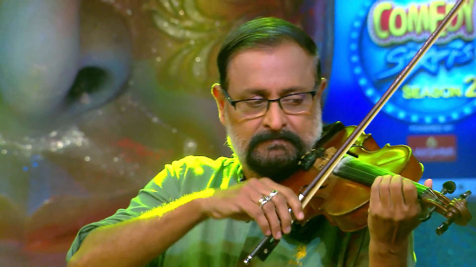 Ouseppachan: Ouseppachan charms the audience with his violin on Comedy ...