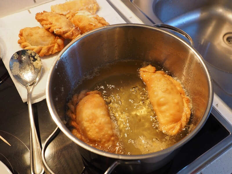 What is cold pressed oil? How it is different from refined oil