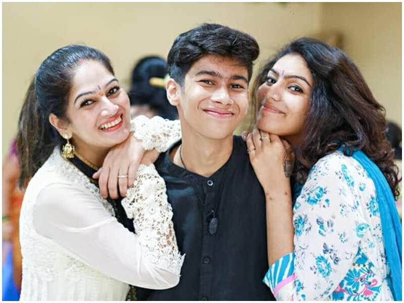 Resham Tipnis writes an adorable message on her son’s birthday - Times ...