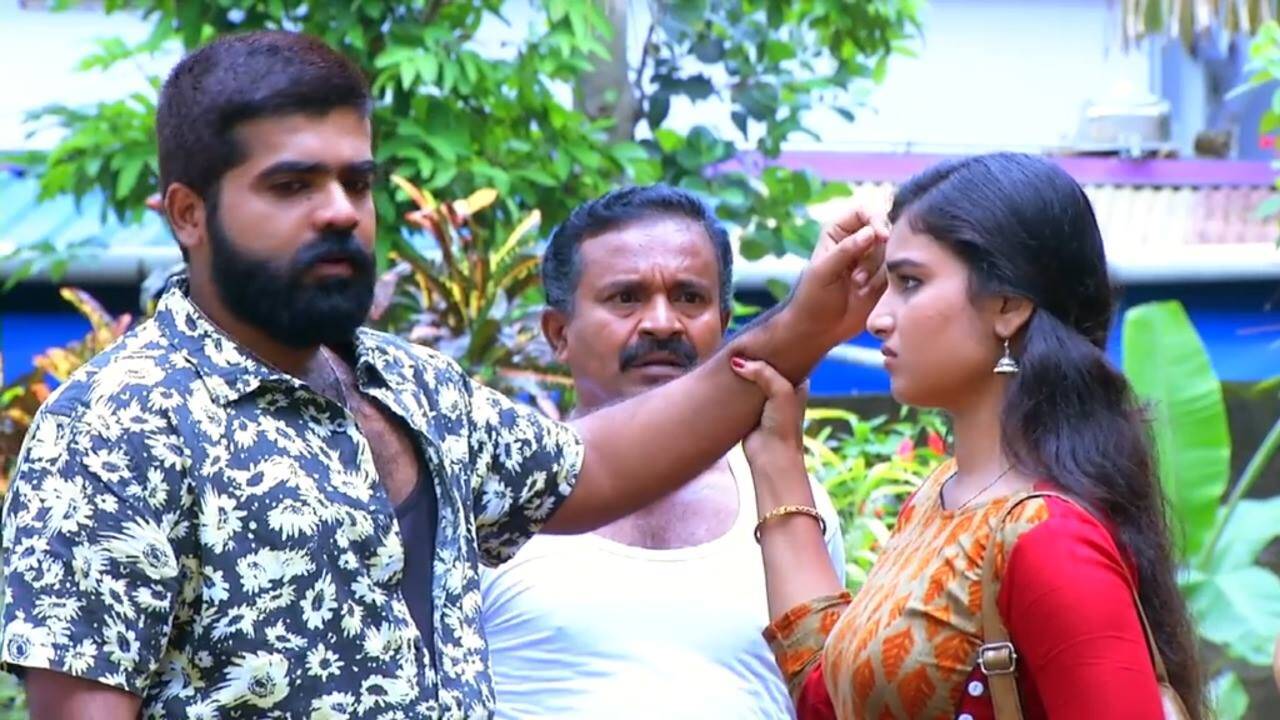 Makkal serial: Makkal crosses 100 episodes - Times of India