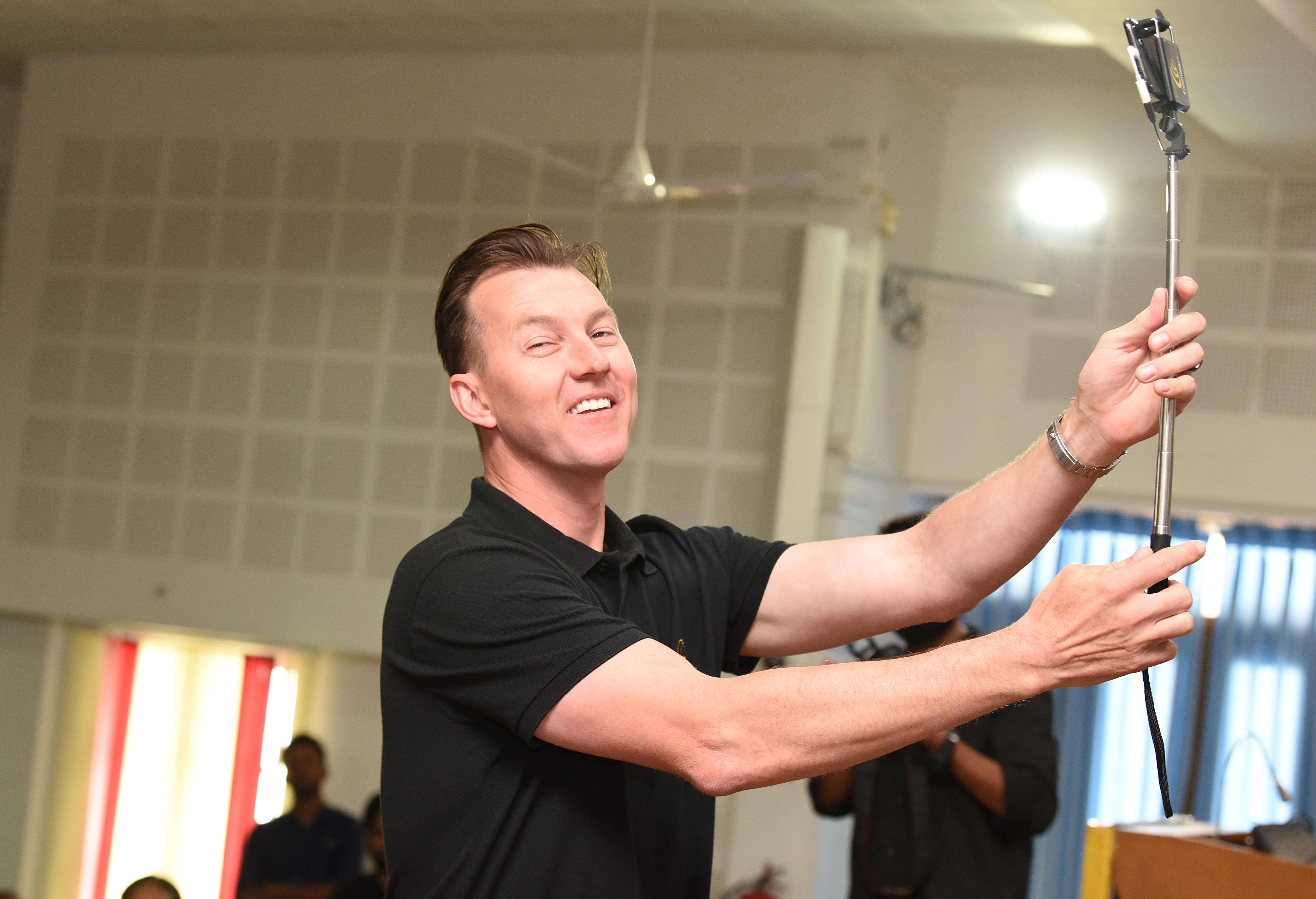 Brett Lee in Trivandrum: Brett Lee bowled over by NISH students ...