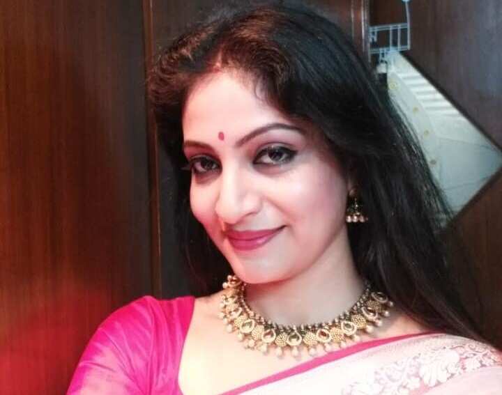 Soumili flies to Delhi for a dance performance - Times of India