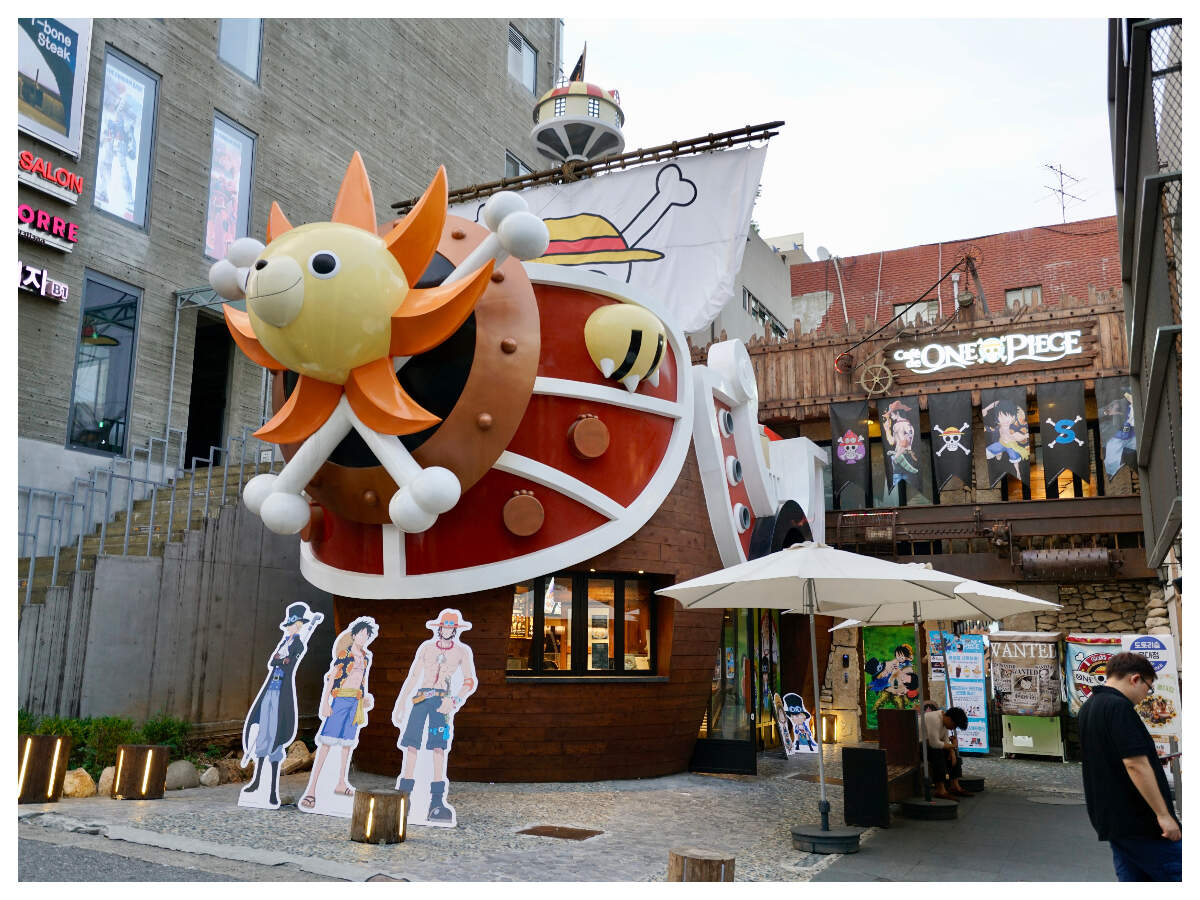 Themed cafes around the world for cartoon fanatics