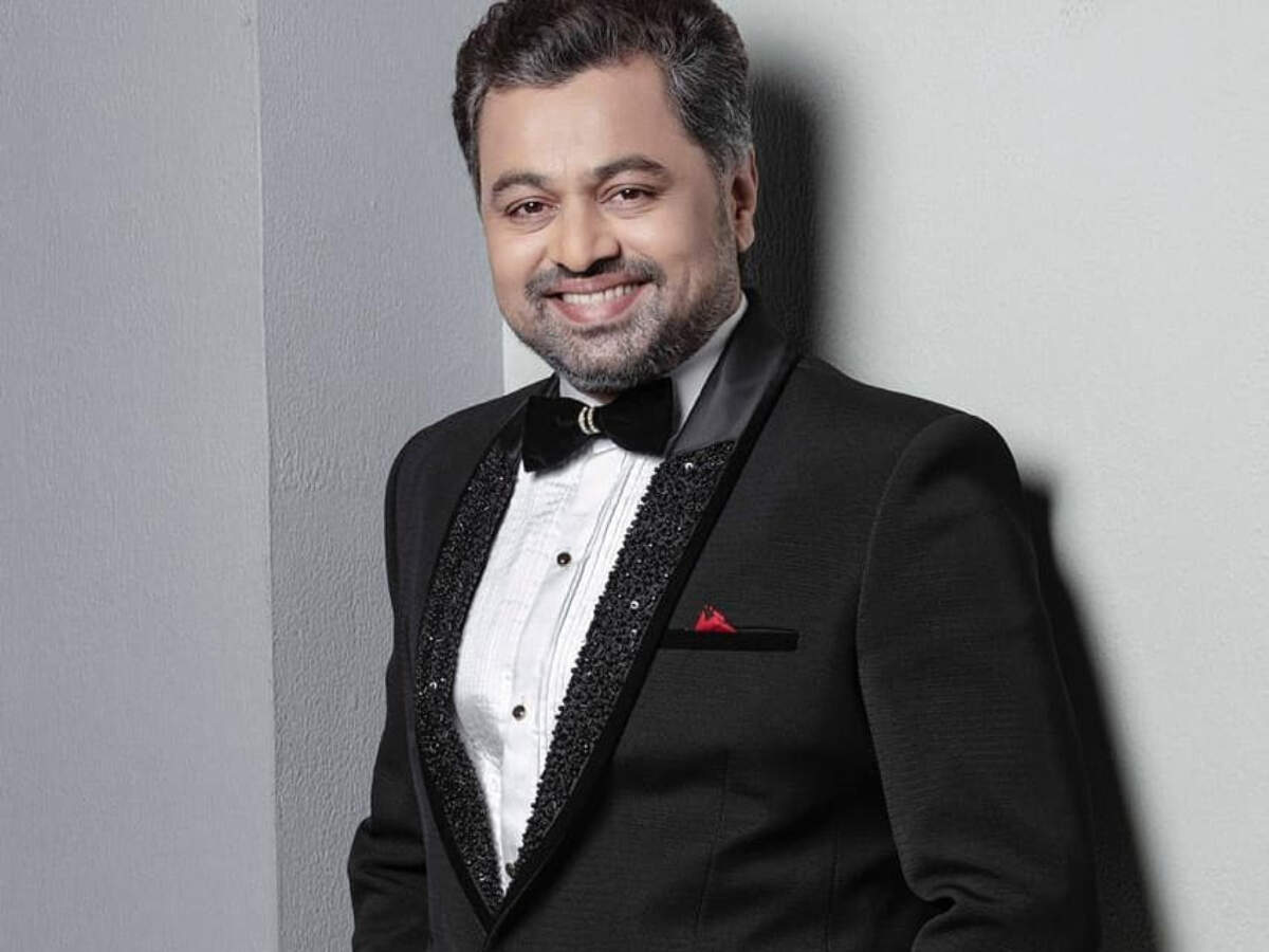 Subodh Bhave garners 500K fans on Instagram - Times of India