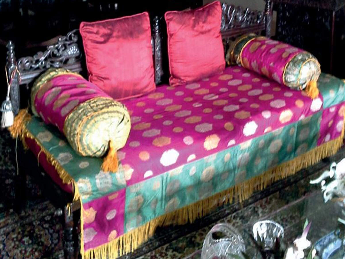 Surat zari to dazzle at city castle | Surat News - Times of India