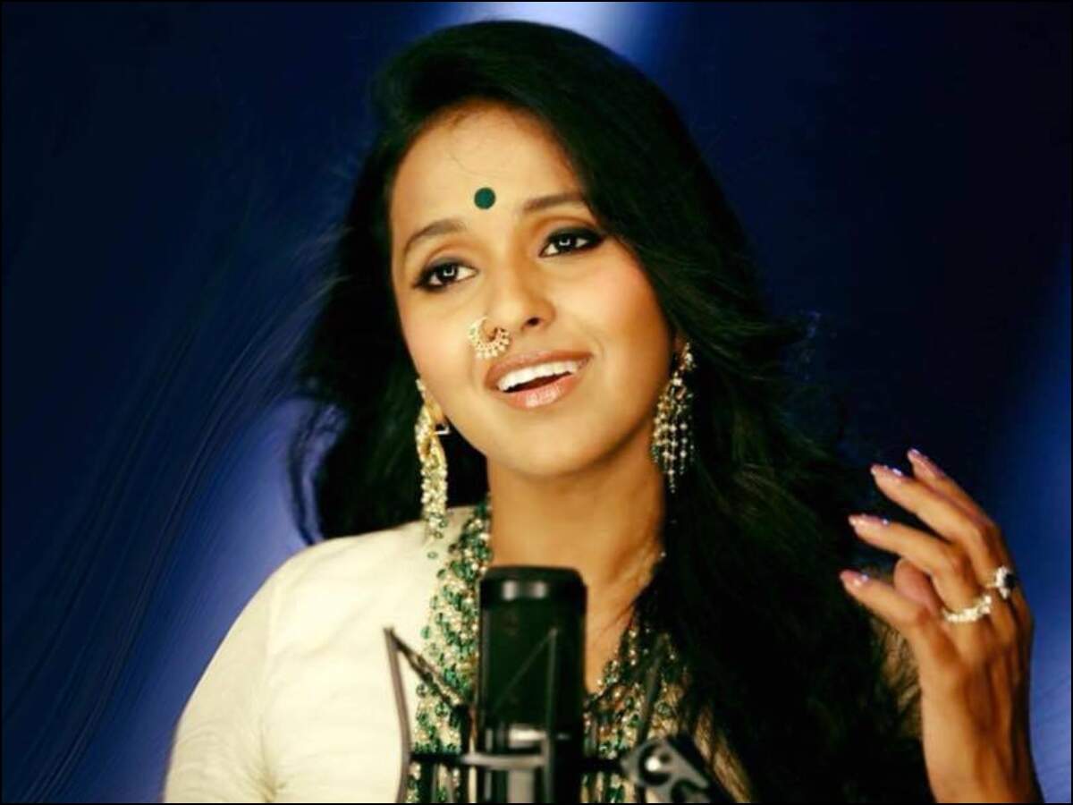 Singer Smita turns nostalgic; remembers her first song with MM ...