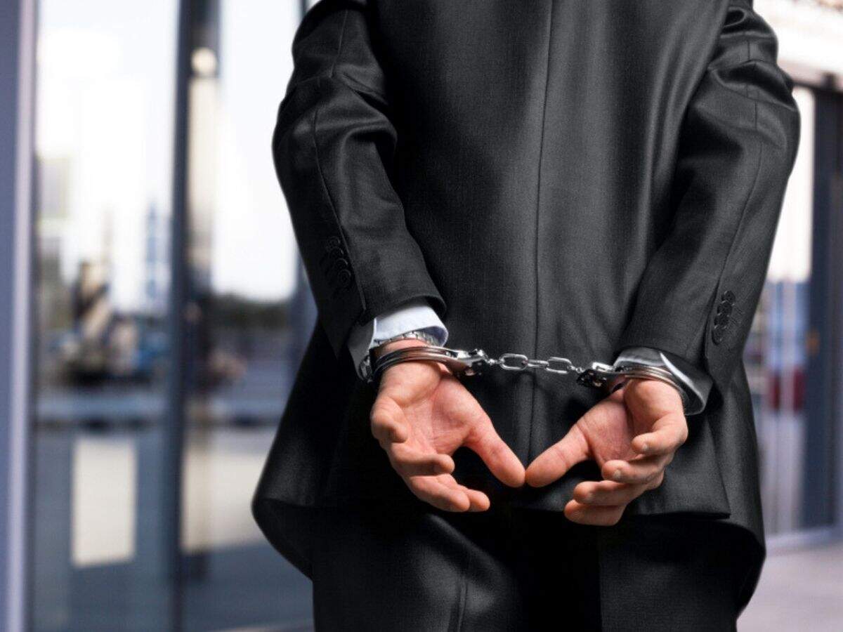 Man lands in jail for 6 years after joking about being a suicide bomber ...