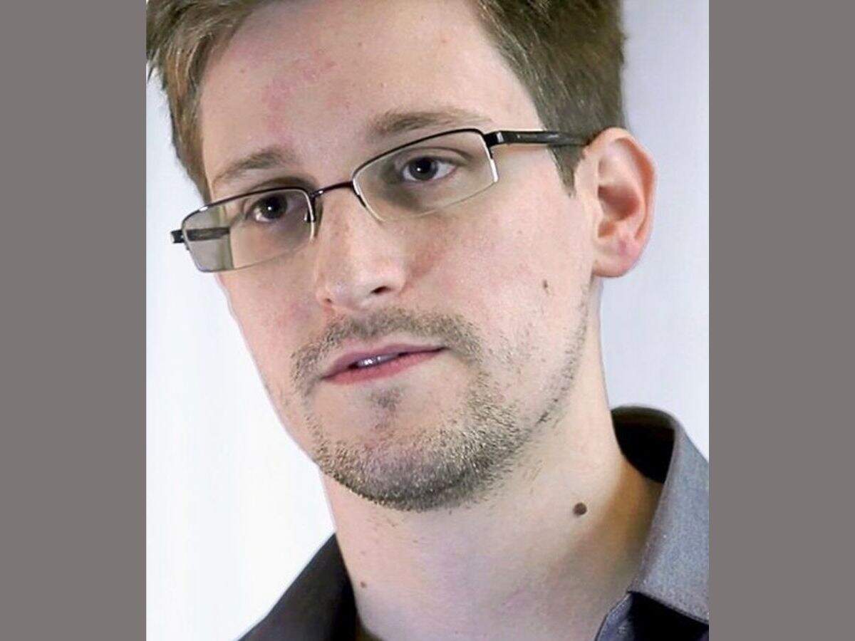 The United States files lawsuit on Snowden for memoir - Times of India