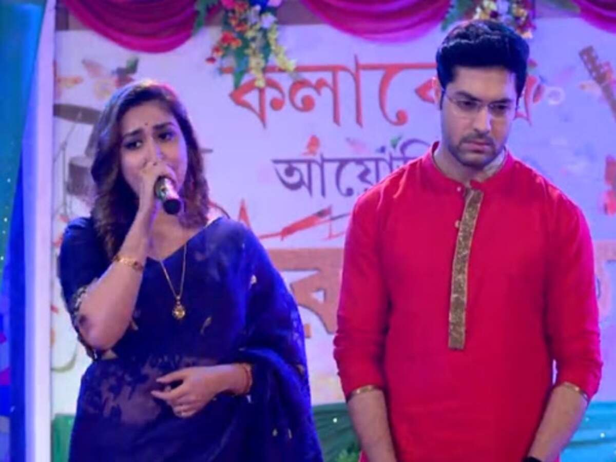 Phagun Bou update, November 13: Mohul and Roddur perform a duet song ...