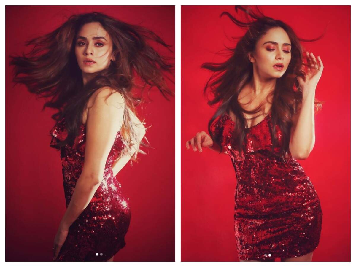 Amruta Khanvilkar In Natrang