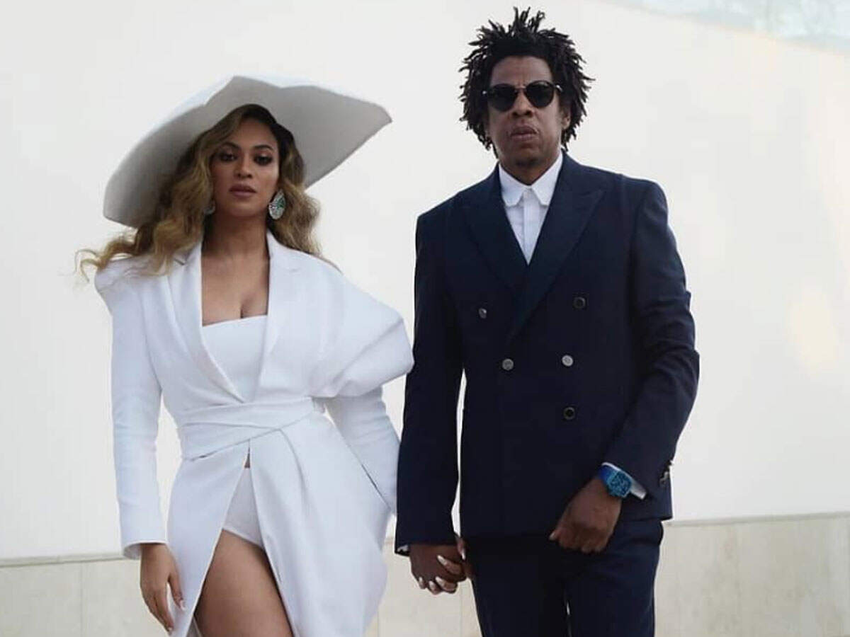 Jay Z Slaps Girl