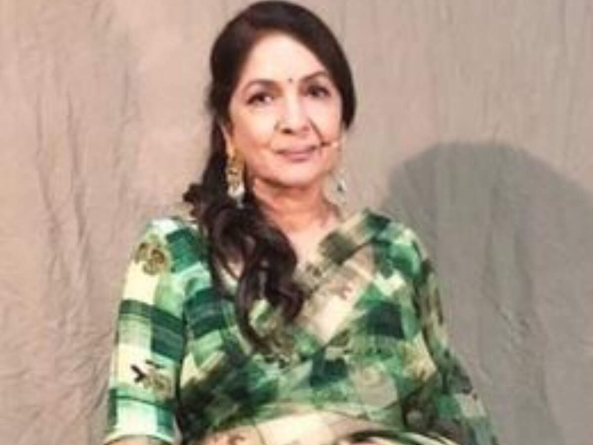 When Neena Gupta was outwitted by an airline staff member | Hindi Movie ...