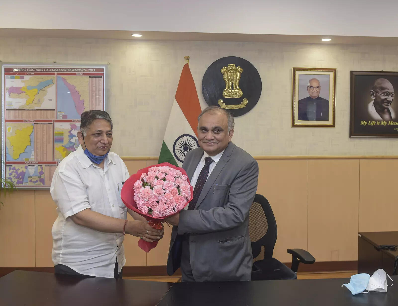 Chandra Pandey's Instagram, Twitter & Facebook on IDCrawl