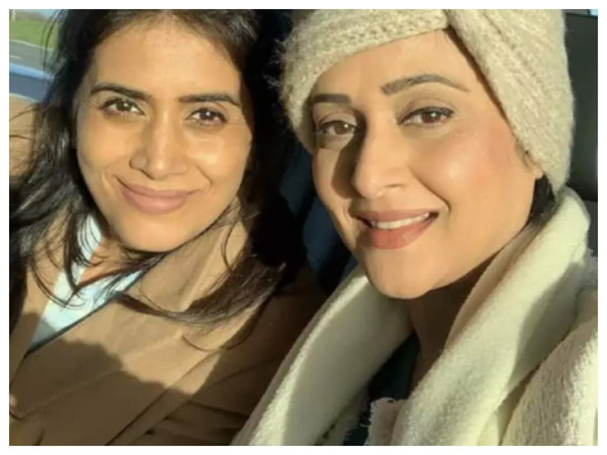 Mrunal Kulkarni's Instagram, Twitter & Facebook on IDCrawl