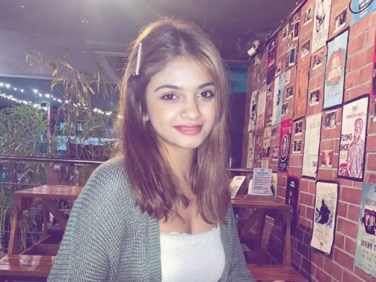 19 Year Old Jasmine Has A Very Sexy Body Telegraph