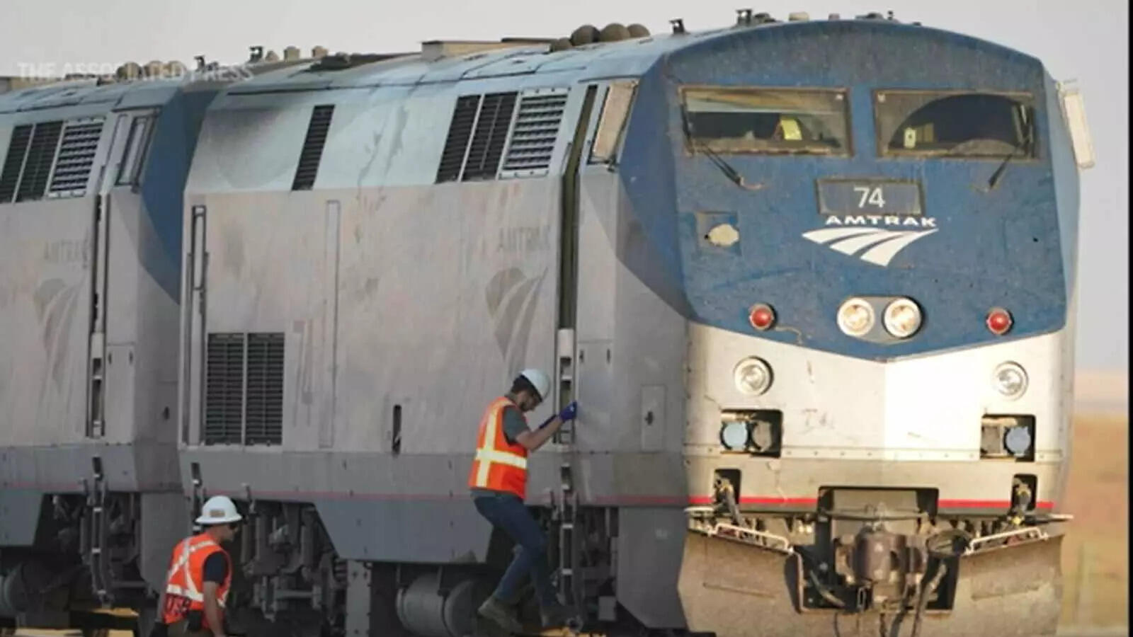 US safety officials begin probe of Amtrak derailment | International ...