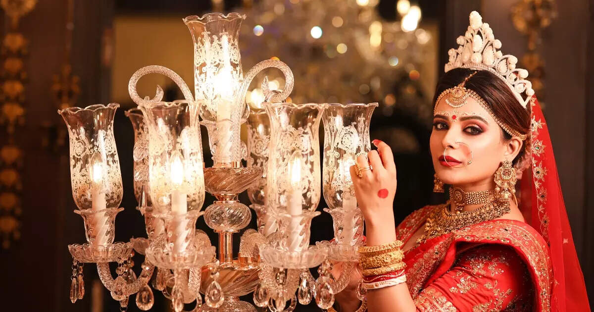 Rupsha Mukhopadhyay wows fans in her latest photoshoot | Times of India