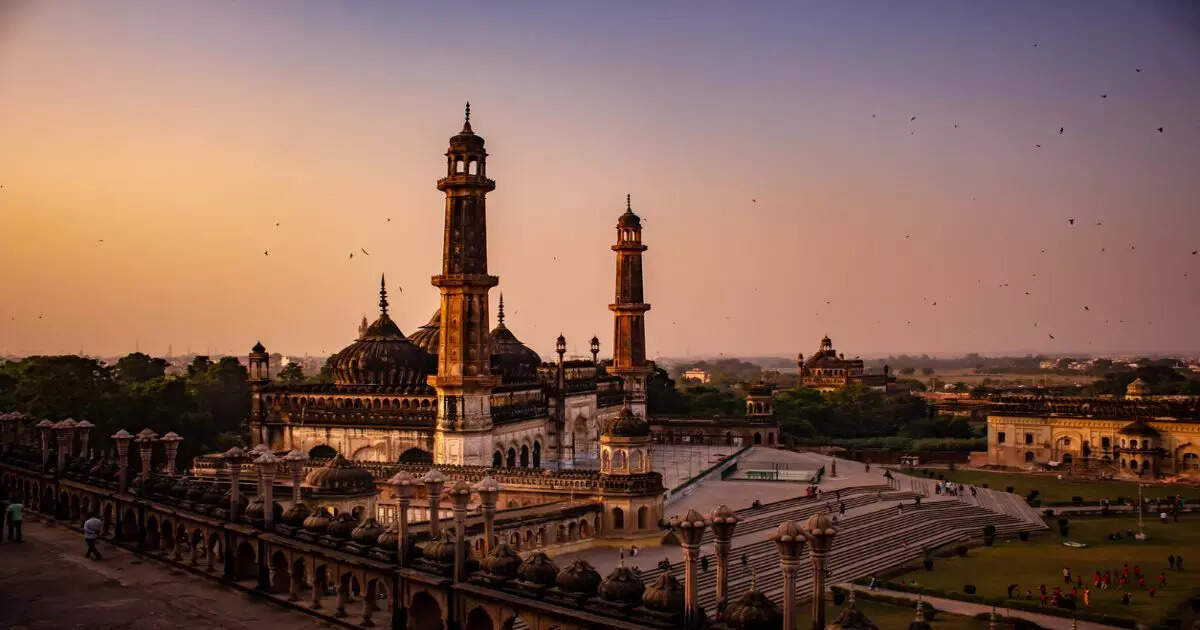 When in Lucknow, don't forget to experience these things! | Times of India