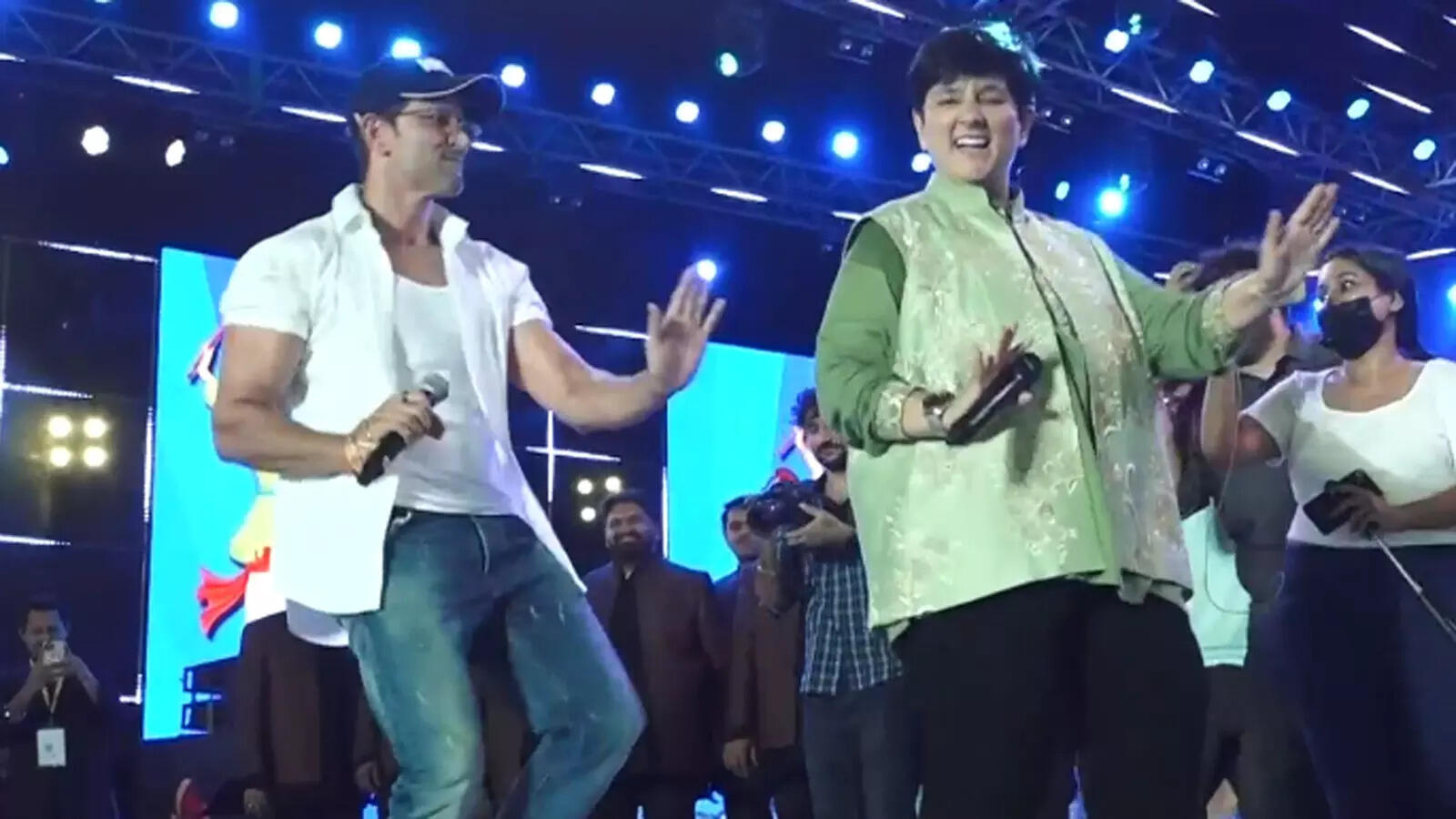 Hrithik Roshan Dance Step