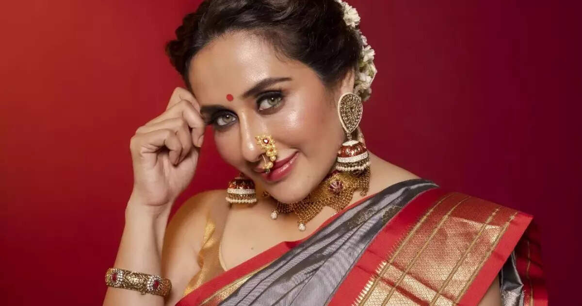 Bigg Boss Marathi 4 contestant Tejaswini Lonari's beautiful pictures ...