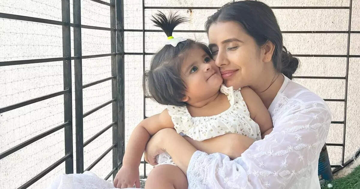 How’s Charu Asopa sorting out her life with daughter Ziana post ...