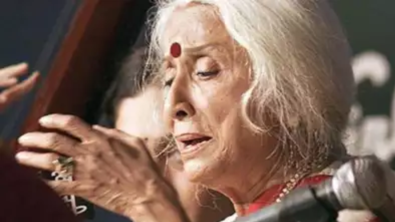 90 flautists to honour noted singer Prabha Atre | Mumbai News - Times ...