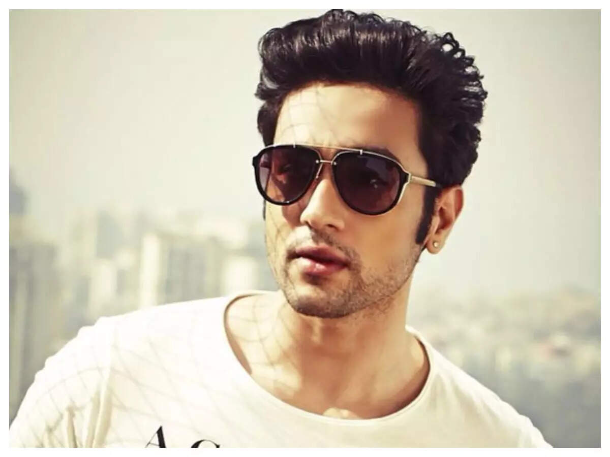 Adhyayan Suman Body