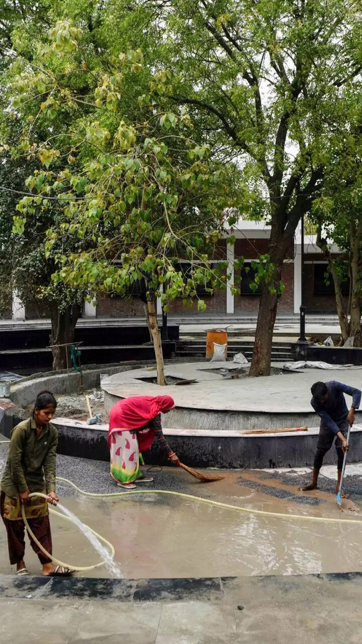 Moti Bagh South, New Delhi: Map, Property Rates, Projects, Photos ...