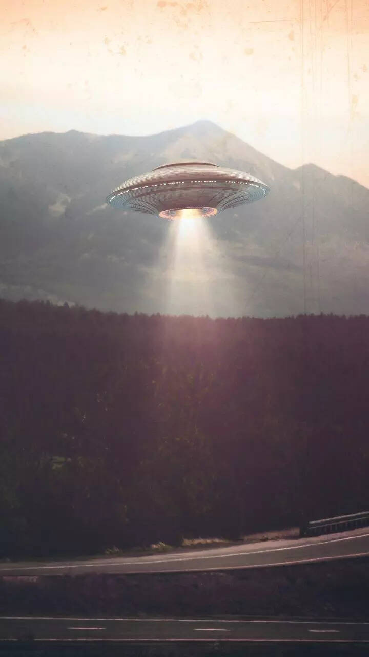 Real Alien Sightings On Earth