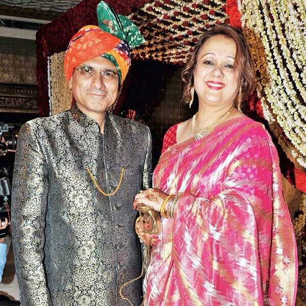 Sanya Ansari Wedding Giuliana Rancic | Speaking Fee, Booking Agent,