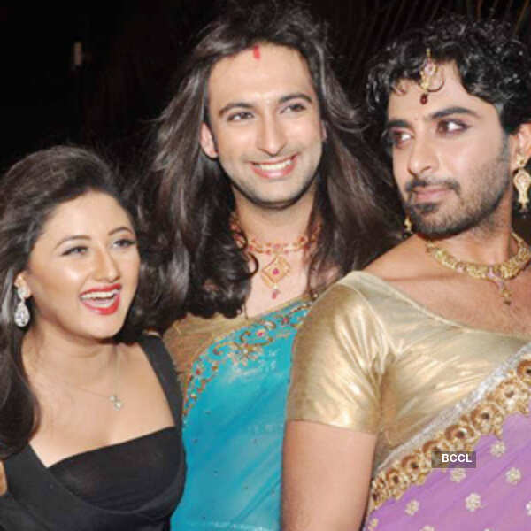 Uttaran Tv Serial Poster Rashmi Desai As Tapasya And Tina Artis Cantik