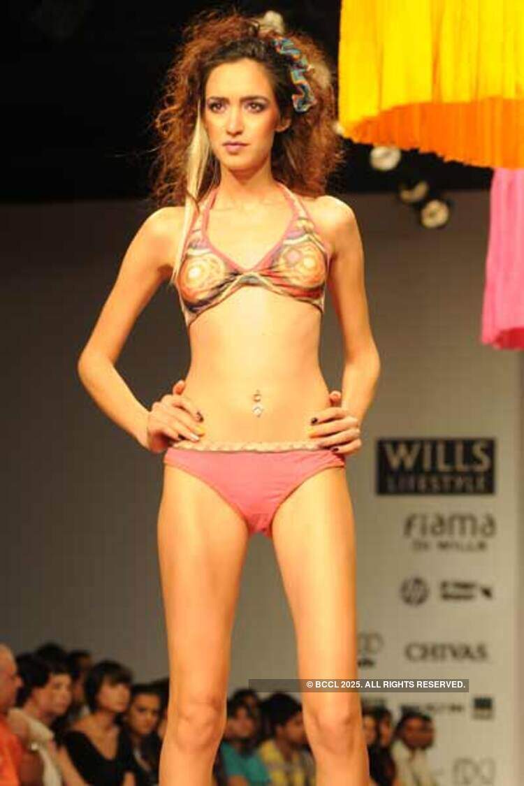 Tamara Mello Bikini Pictures Of Tamara Mello, Picture #247728