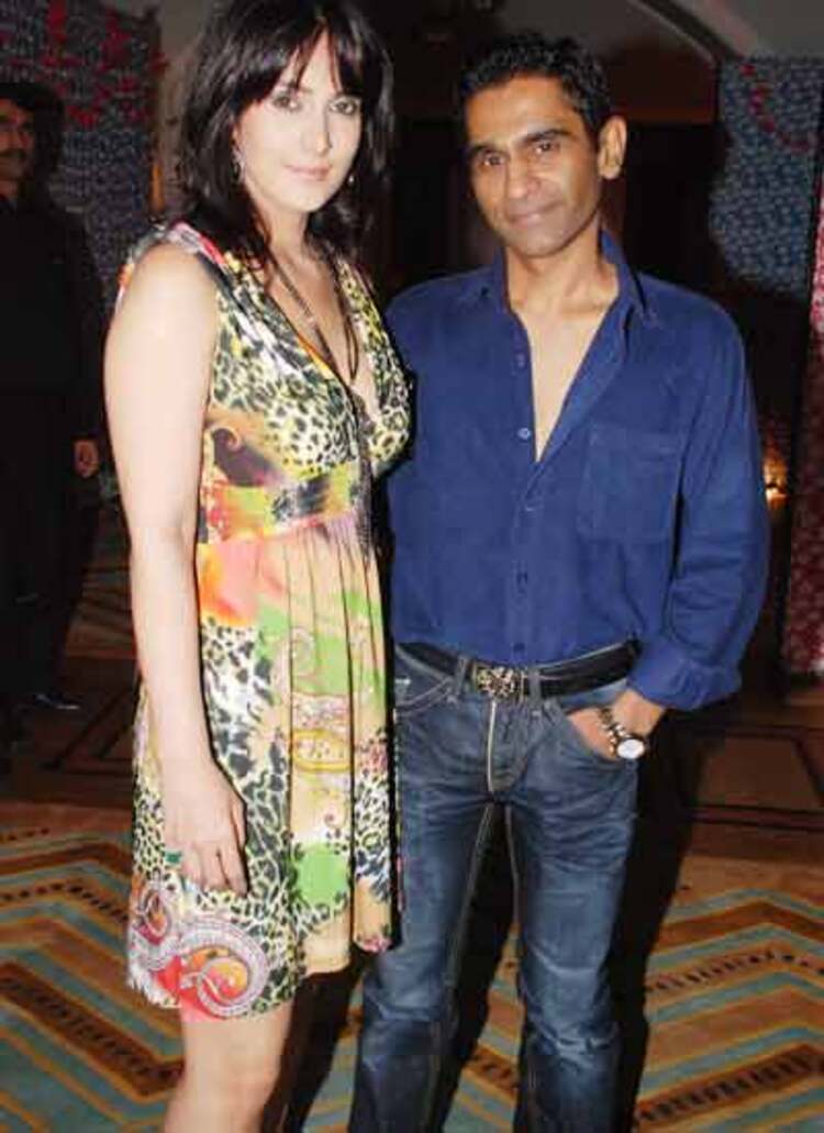 Tulip Joshi Husband Tulip Joshi At Captain Vinod Nair's Birthday Bash
