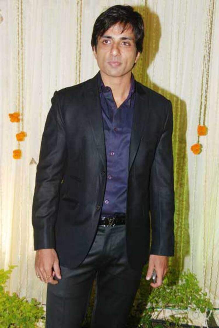 Sonu Sood With Wife At Vivek Oberoi And Priyanka Alvas Wedding