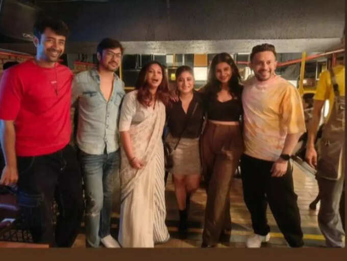 Noshtoneer's Sandipta Sen, Shoumo Banerjee, Rahul Dev Bose, Rooqma Roy ...