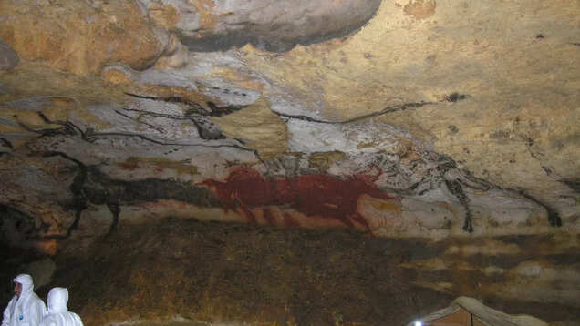 Lascaux Caves in France has some prehistoric tales to tell, France ...
