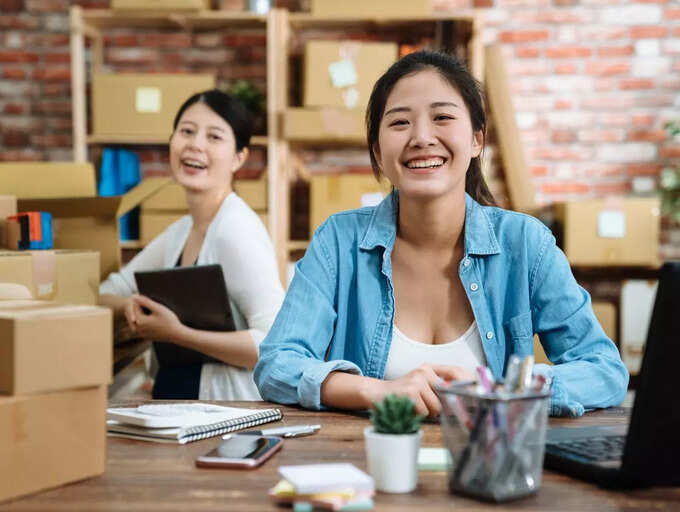 How to catch two-faced coworkers | The Times of India