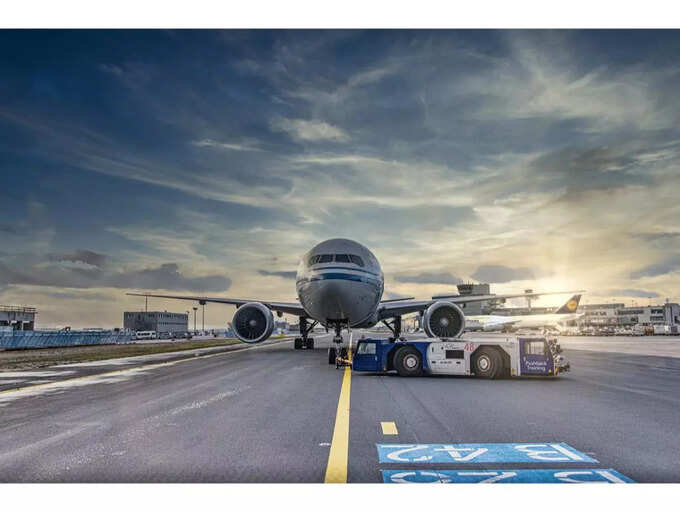 Airline ticket fraud: What it is and 7 tips to identify such scams ...