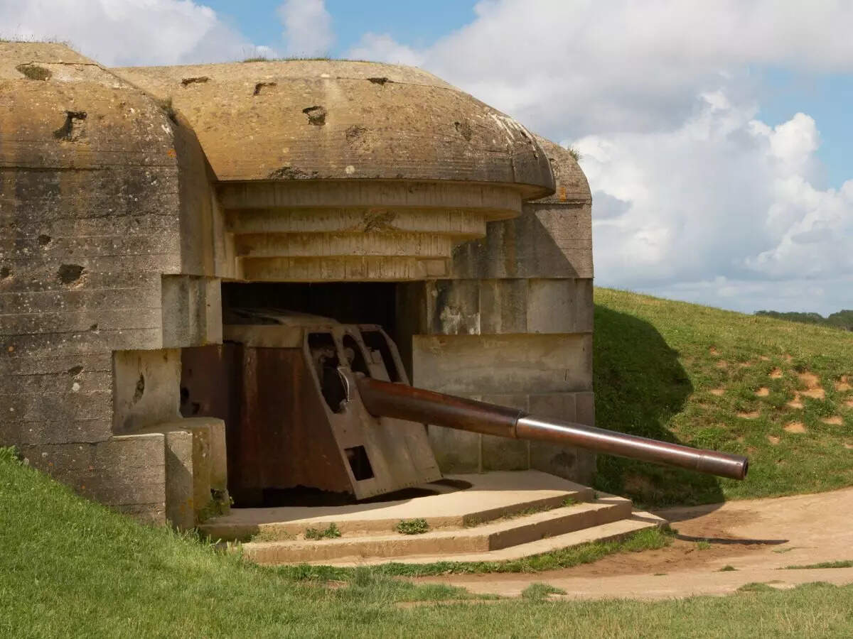 Old Ww2 Bunkers 7,300+ Ww2 Bunker Stock Photos, Pictures