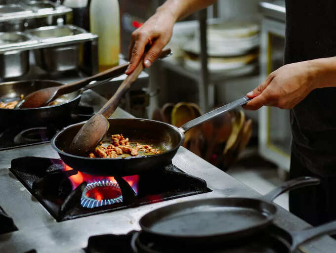 9 popular kitchen items that every home chef must have | The Times of India