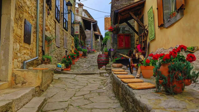 10 smallest cities in the world | TimesTravel