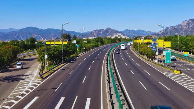 Newly opened Delhi-Mumbai Expressway section to boost connectivity and cuts travel time ...