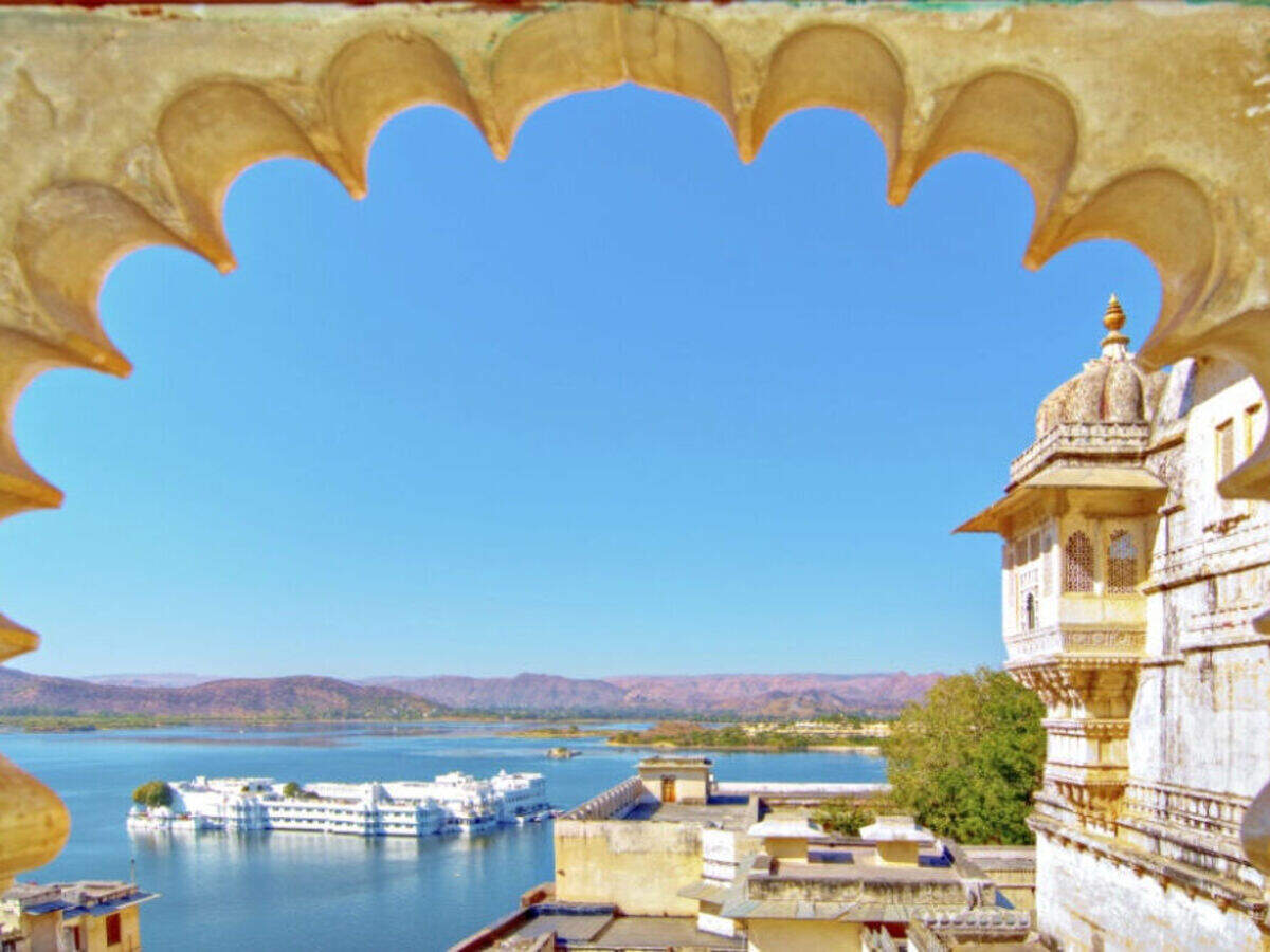 Lake Pichola An Evening At Lake Pichola – Astonishing India